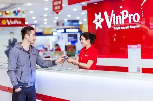 Vingroup Card: Khám phá 'một tấm thẻ vạn món quà' ẩn chứa điều gì ...